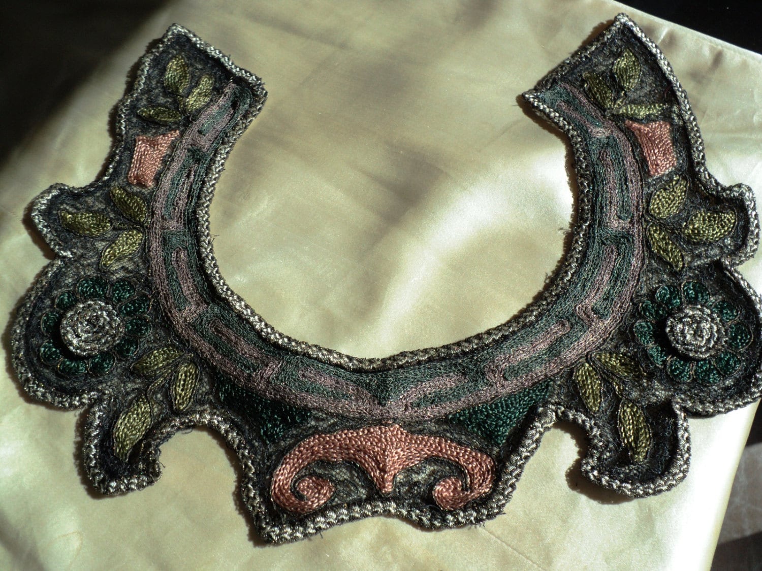 Edwardian to Early 20s Silk and Metallic Embroidered Collar - Etsy