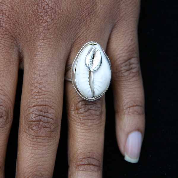 Cowrie Shell Ring - Etsy