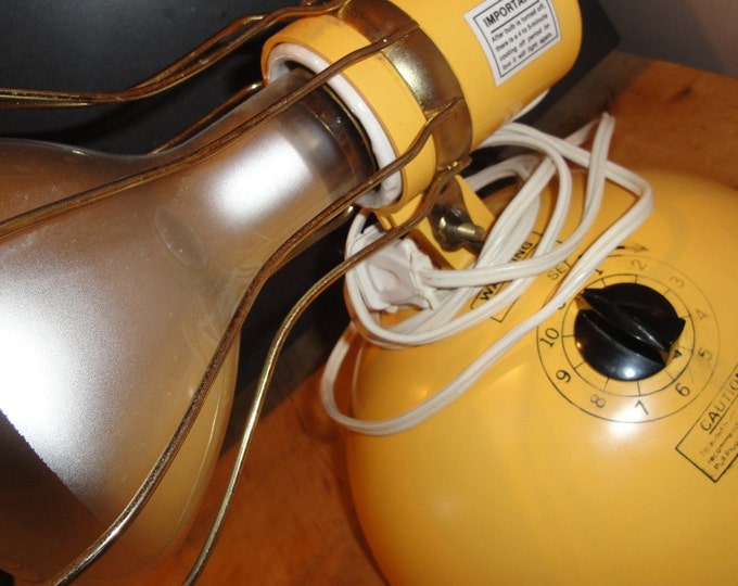 Vintage 1970s Sun Lamp Sun Tanning Lamp W Bulb Yellow - Etsy