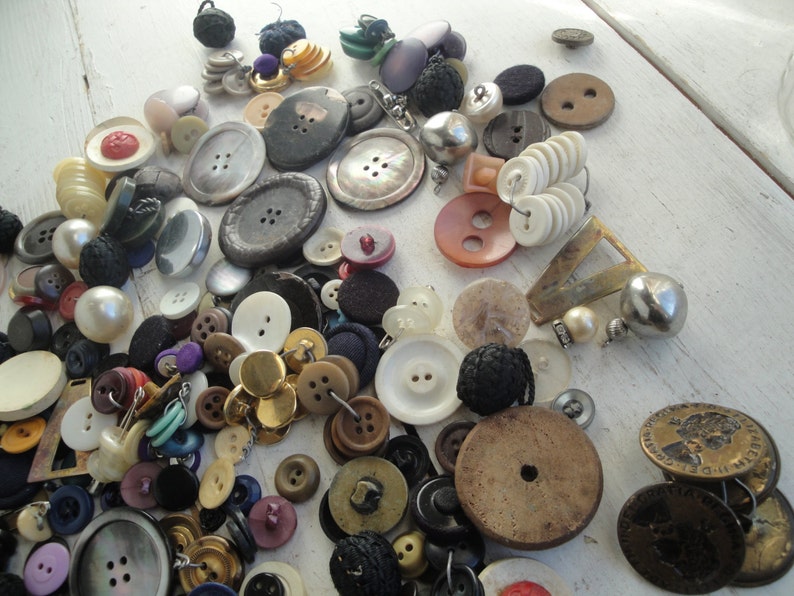Vintage Jar of Buttons - Etsy