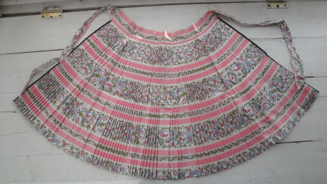 Vintage Pleated Apron Pink Blue - Etsy