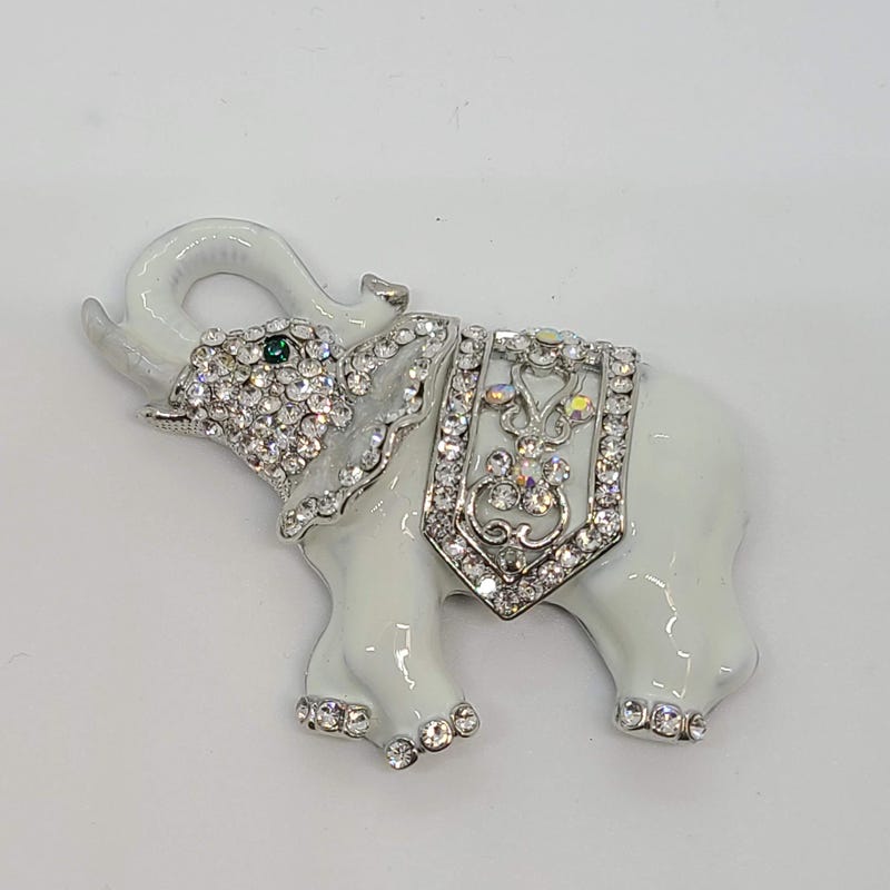 Elephant Brooch - Etsy
