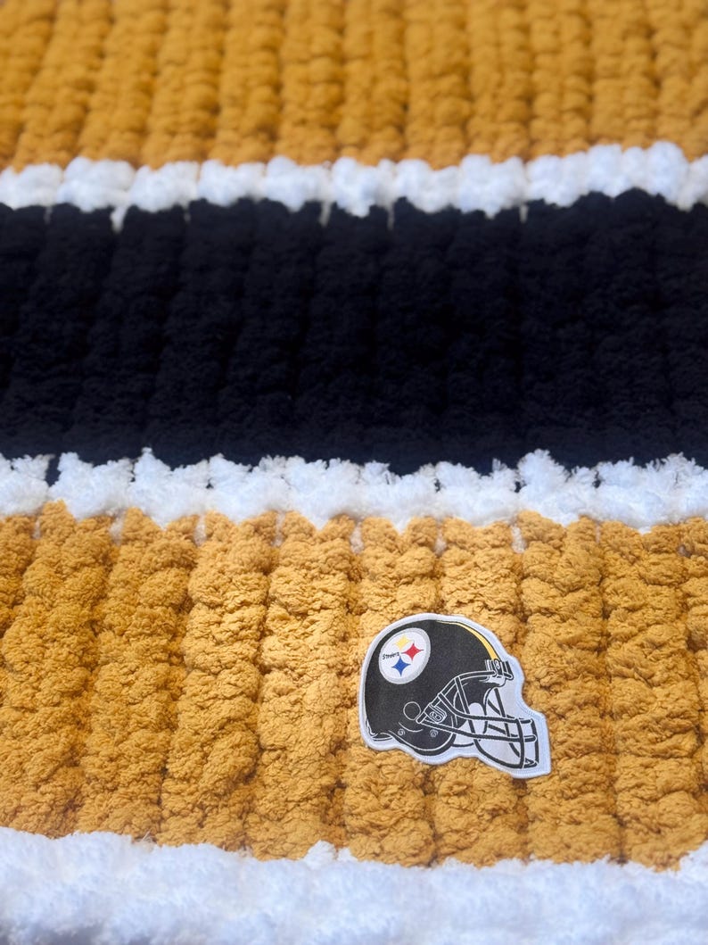 Handmade Chunky Knit NFL Sports Blanket - Custom Colors - Etsy