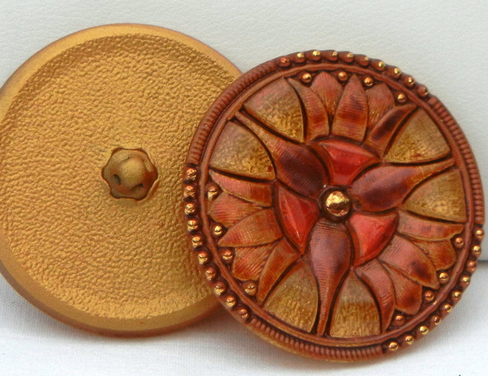 Three Crowns Czech Glass Button - Etsy