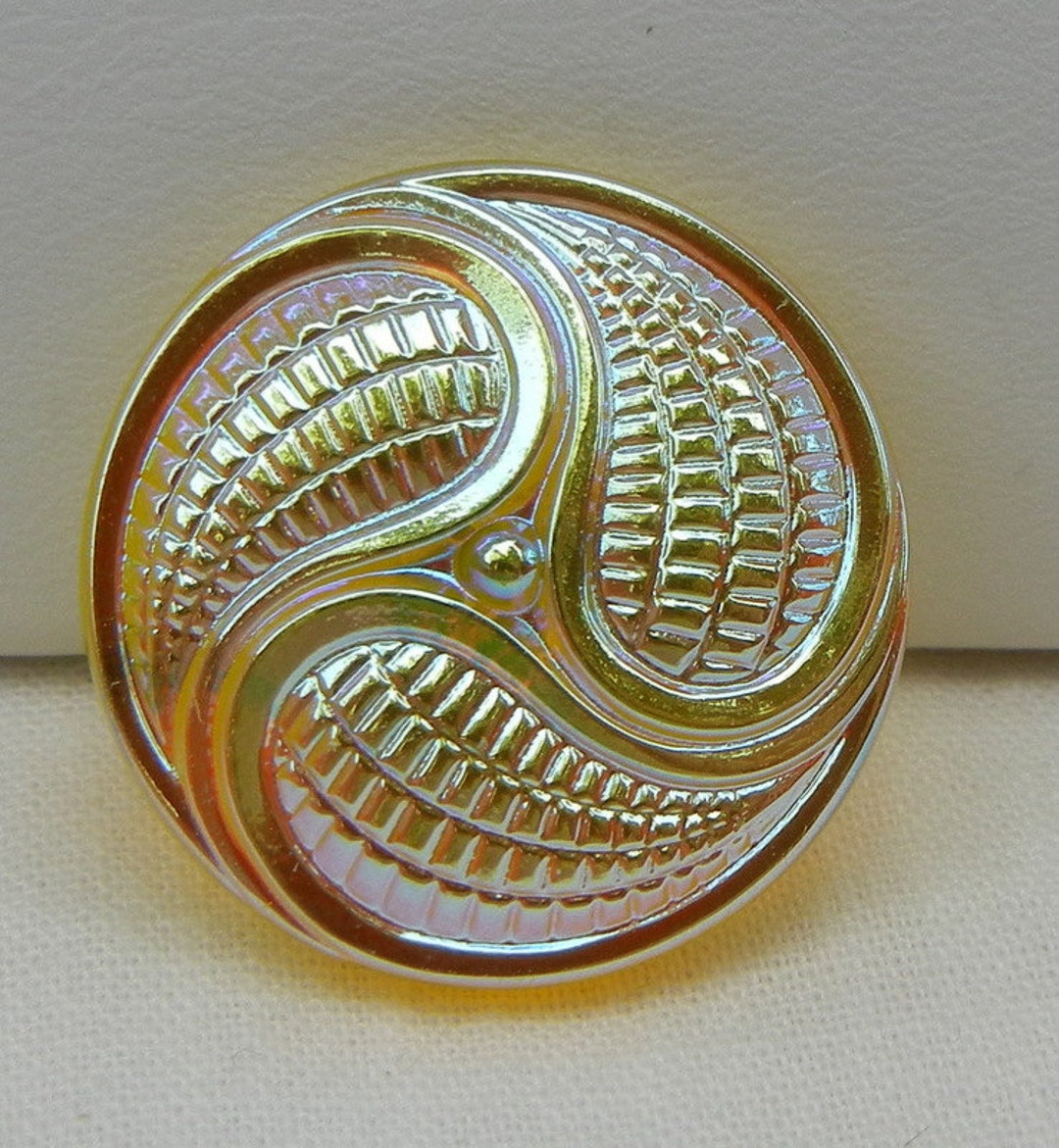 3 Pods Czech Glass Buttons - Etsy