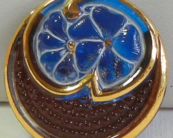 Leafy Triangle Czech Glass Button - Etsy