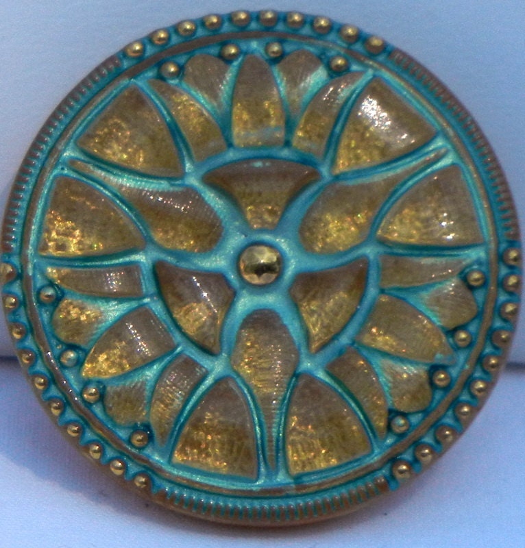 Three Crowns Czech Glass Button - Etsy Canada