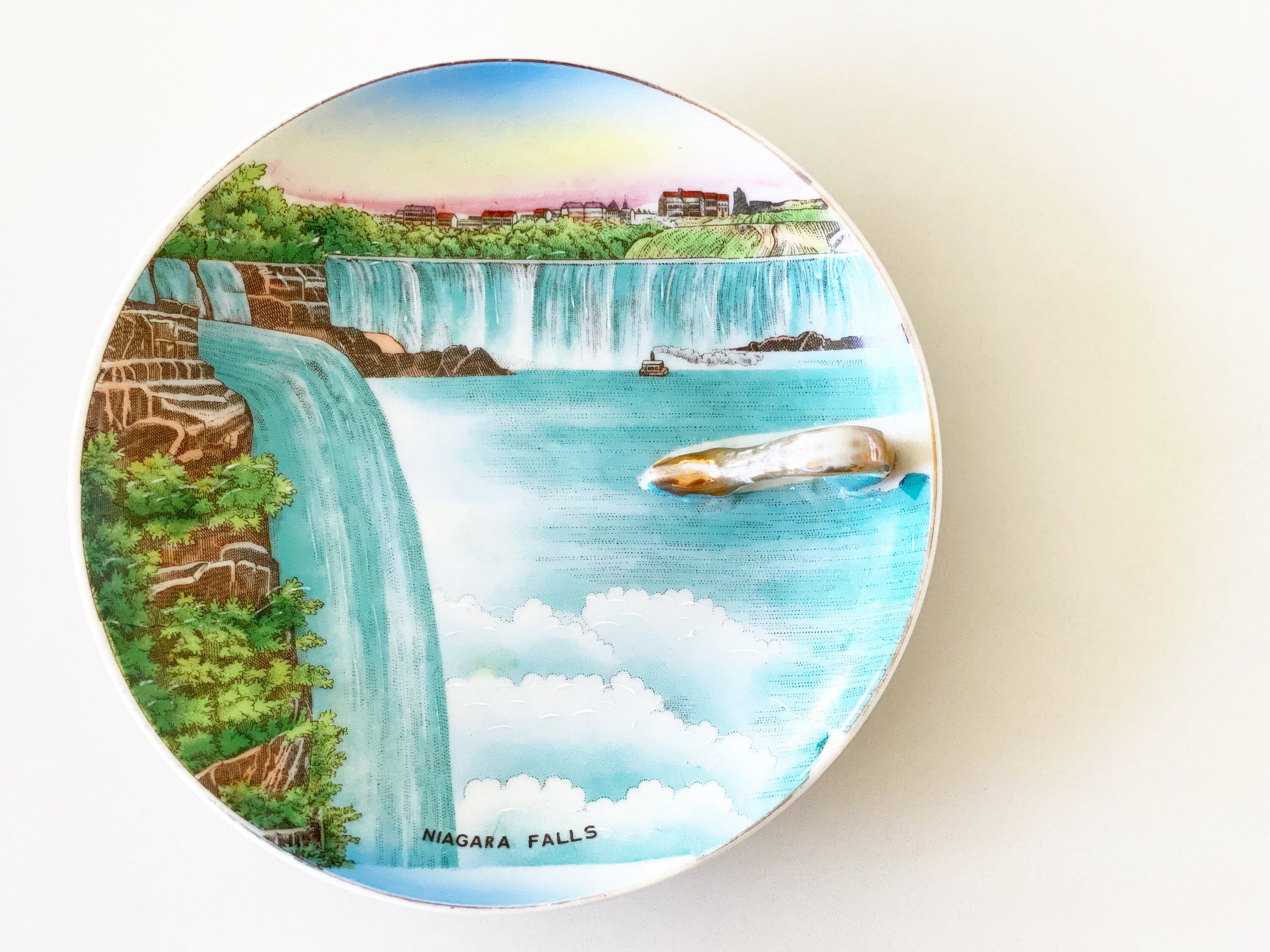 Niagara Falls Plates