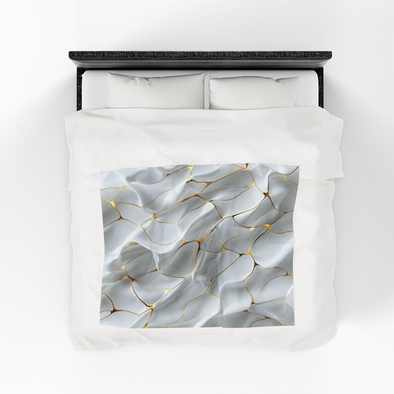 Abstract Golden Vein Velveteen Plush Blanket, Luxurious and Elegant ...