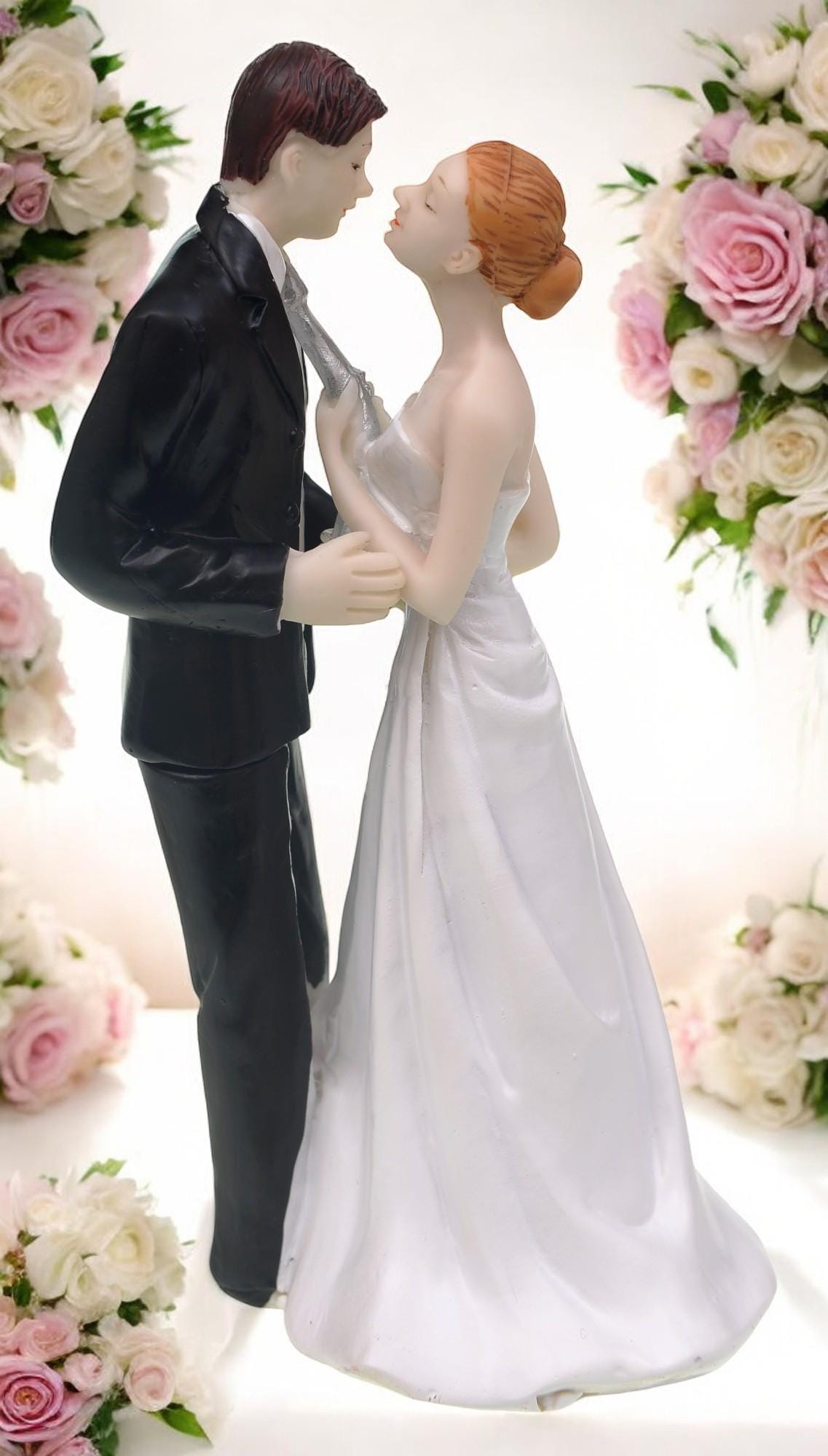 Wedding Cake Topper, Bride and Groom Figures Figurine Statues ...