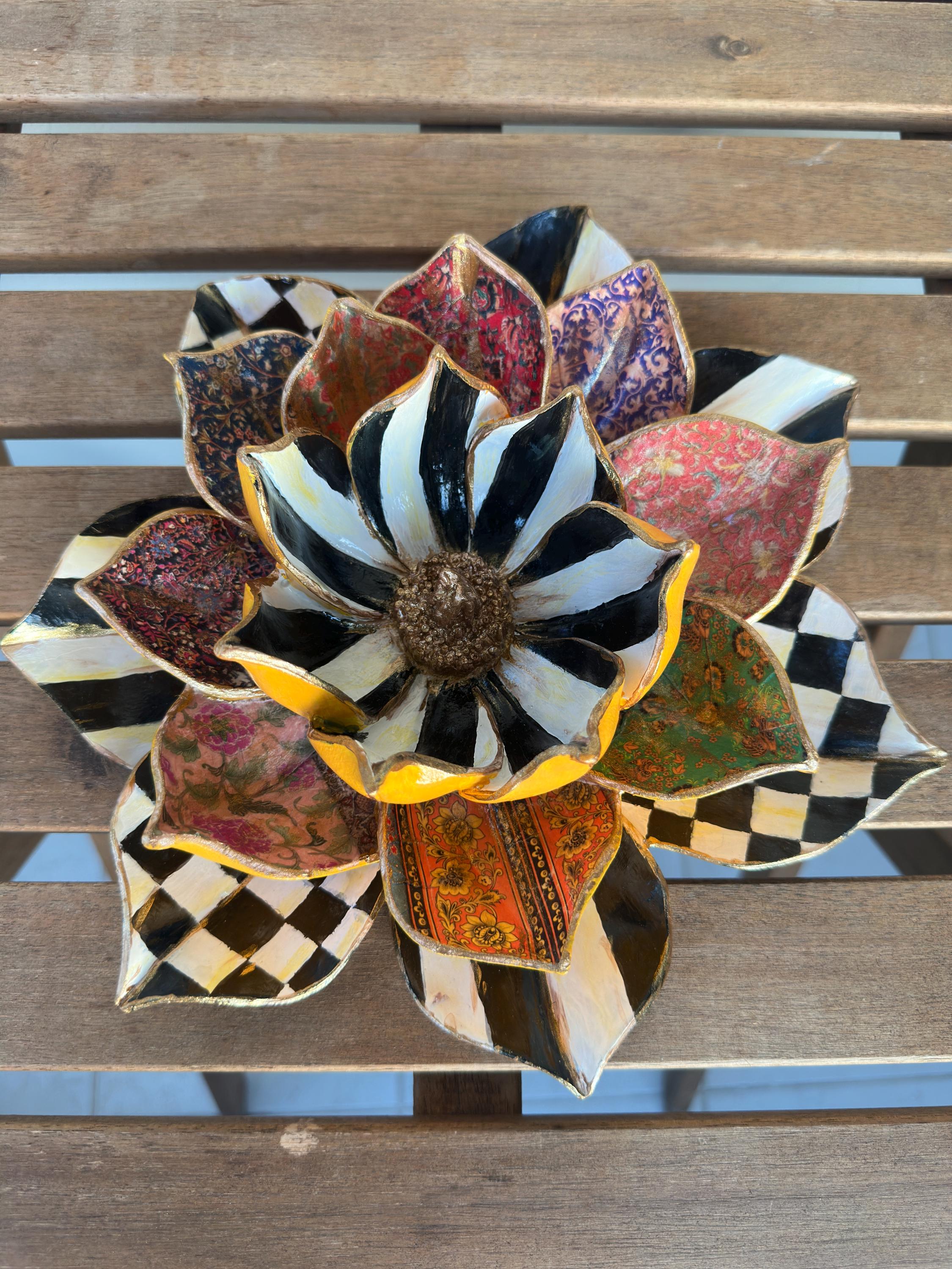 Home Decoration Mackenzie Flower Statue - Etsy