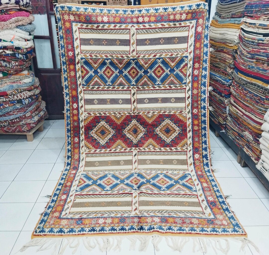 Traditional Glaoui Moroccan Berber Rug, Glaoui Rug, Moroccan Rug ...