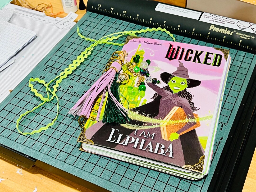 Little Golden Book Wicked Junk Journal Elphaba Wizard of Oz Journal - Etsy
