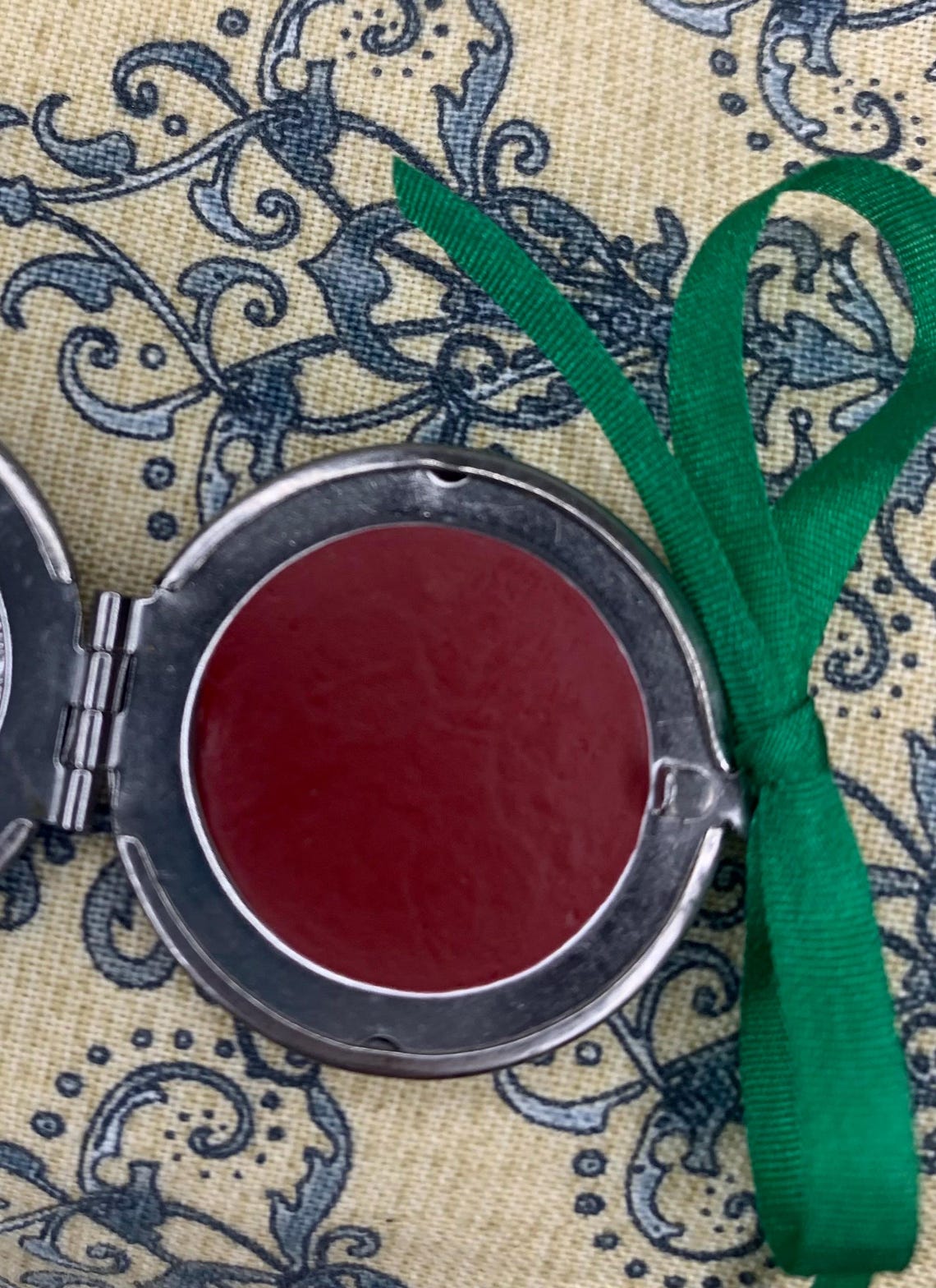 18th Century Lip Tint Cosmetics-blood Red - Etsy