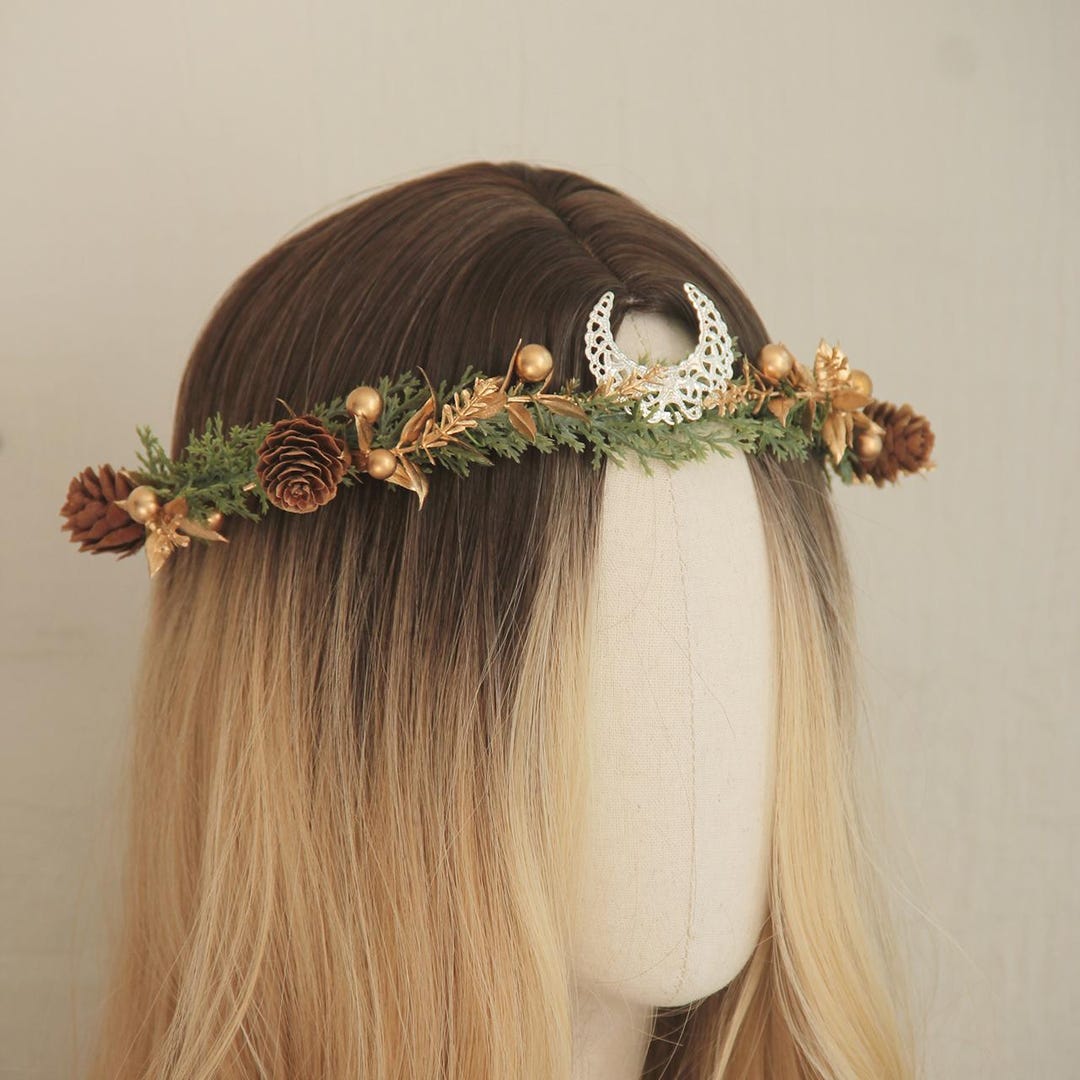 Christmas Woodland Pine Cone Crown With Golden Berry Winter Bridal ...