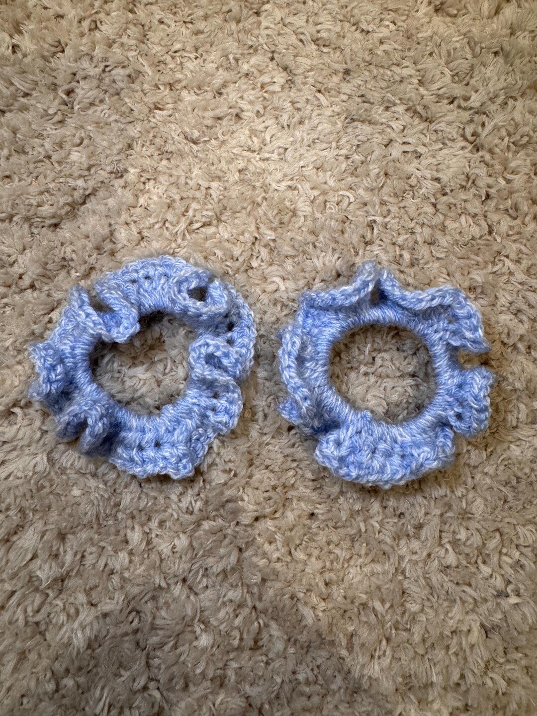 Handmade Blue and White Crochet Scrunchies Acrylic Yarn Scrunchies ...