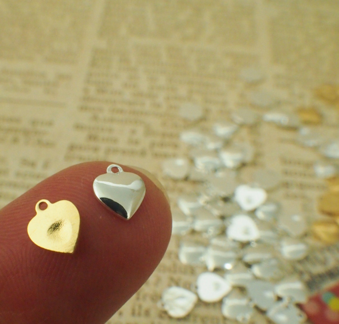 20 Gold or Silver Plated Mini Hearts Drop Charm or Stamp | Etsy