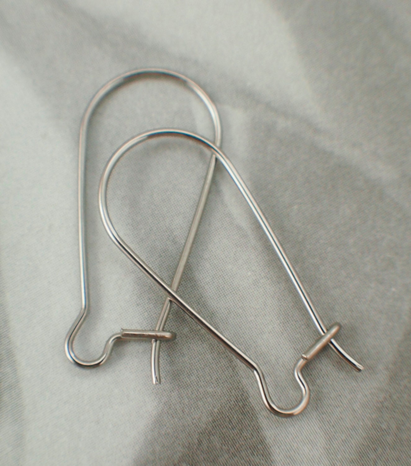 20 Pairs Surgical Stainless Steel Kidney Ear Wires Long 25mm - Etsy