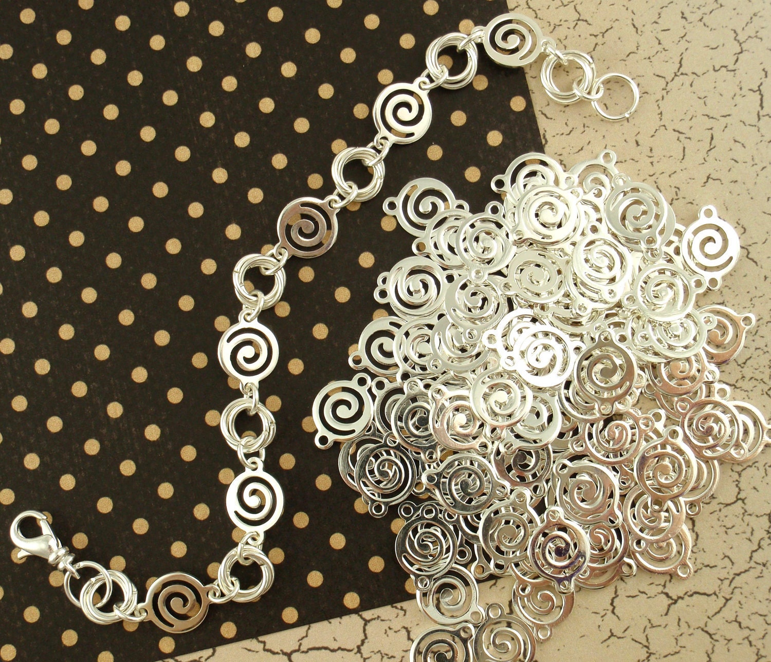 10 Swirly Circle Links - 10mm, 14mm, 17mm - Silver Plated or Gold ...