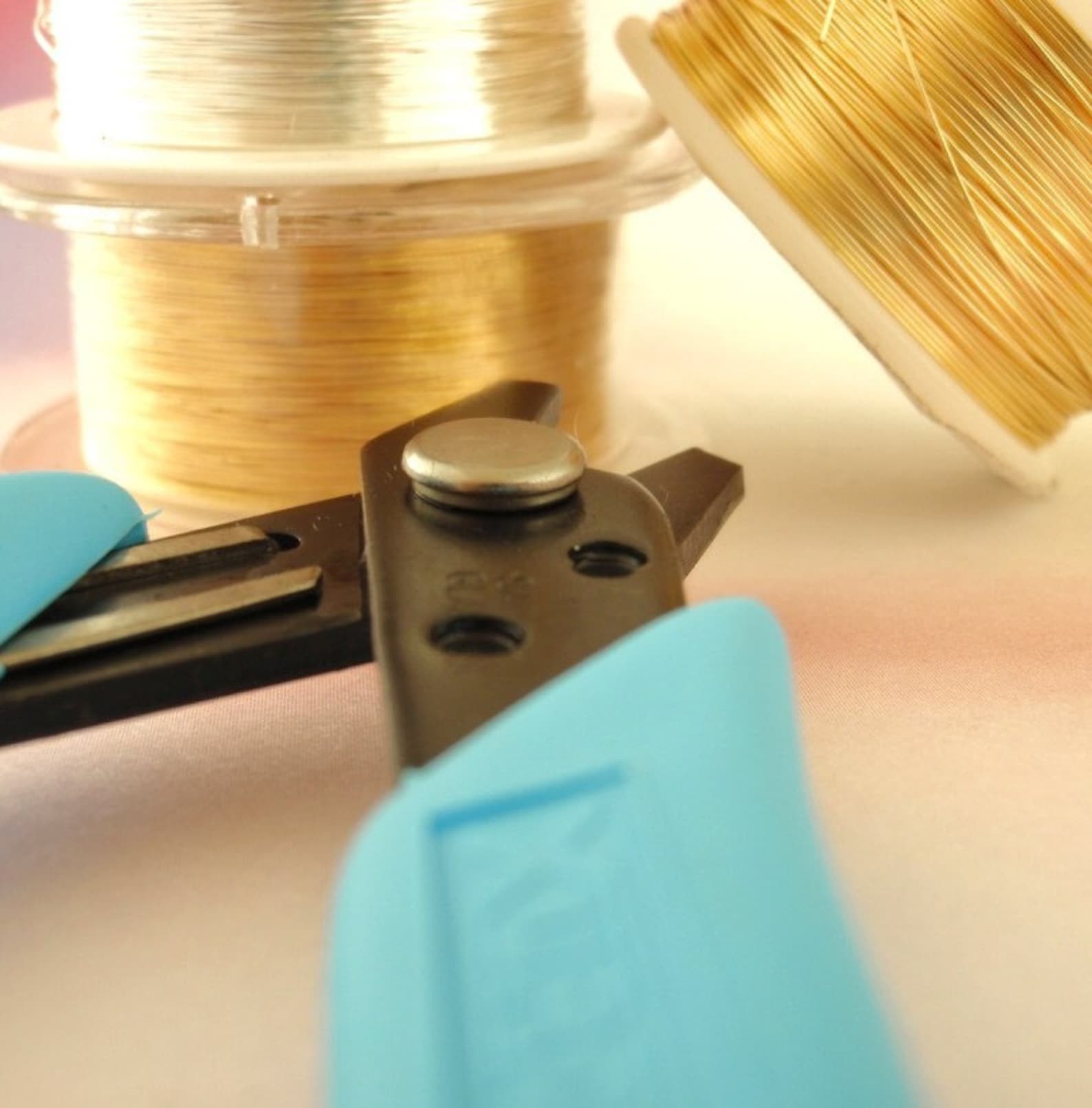 Xuron Double Flush Wire Cutters - Our Pick for the Beginner and Beyond ...