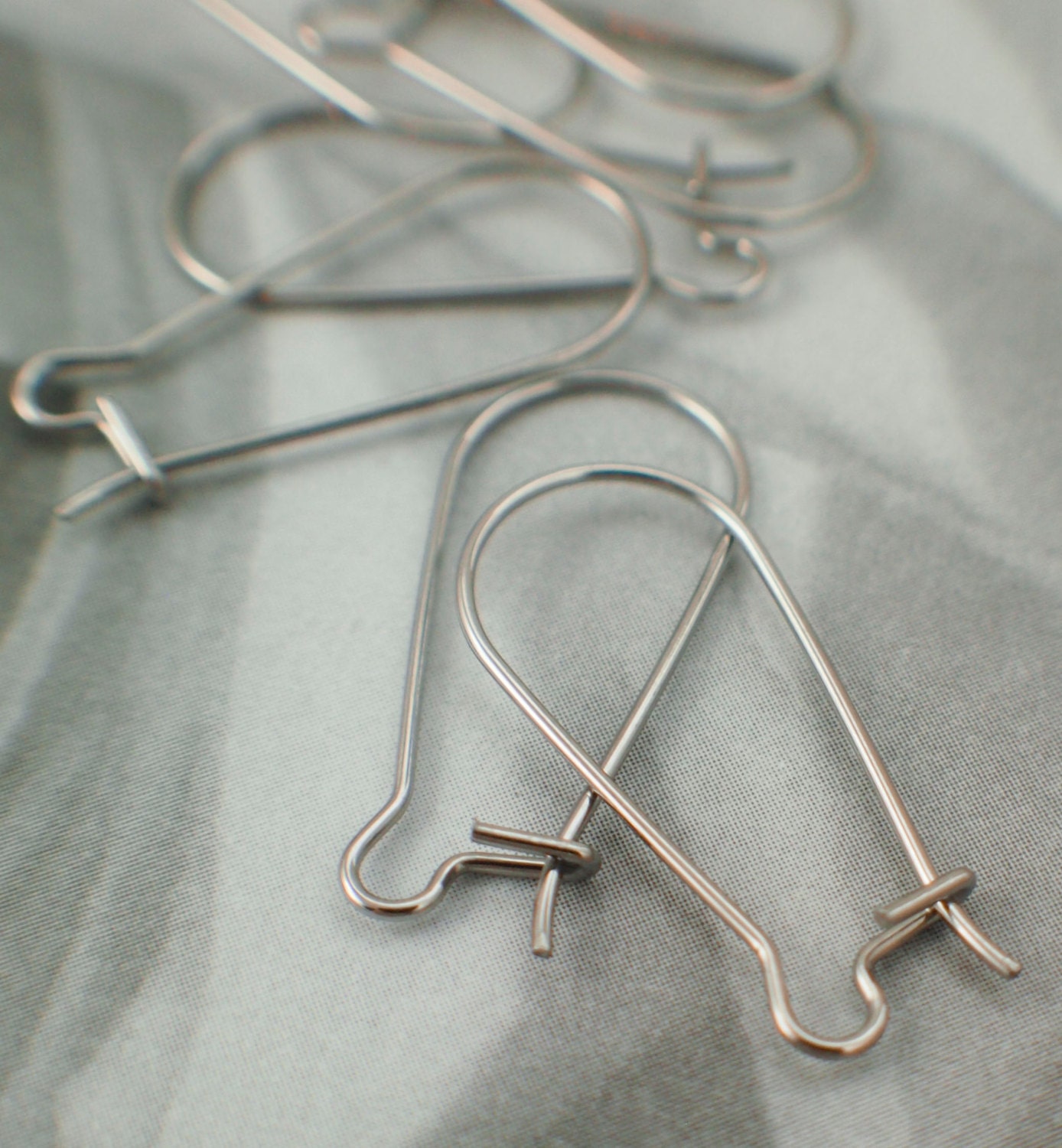 20 Pairs Surgical Stainless Steel Kidney Ear Wires Long 25mm - Etsy