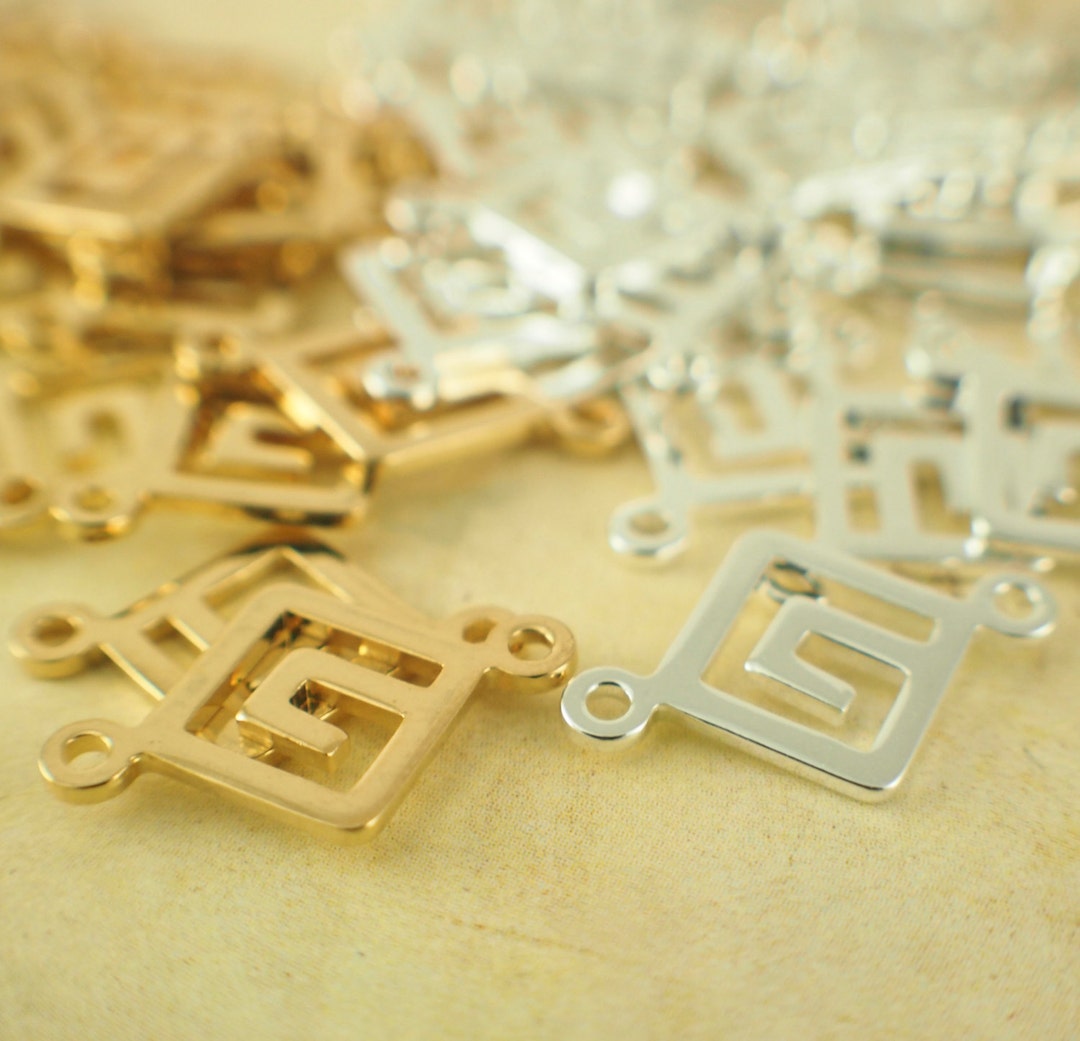10 Swirly Square Links 19mm Silver Plated or Gold Plated - Etsy