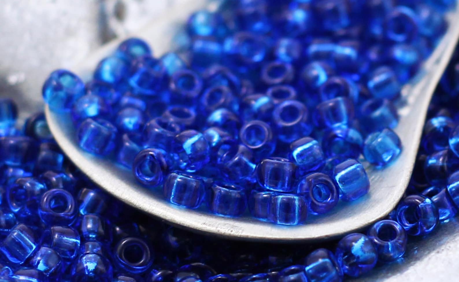 Miyuki 8-149 Transparent Capri Blue 8/0 Glass Seed Beads 100% Guarantee ...