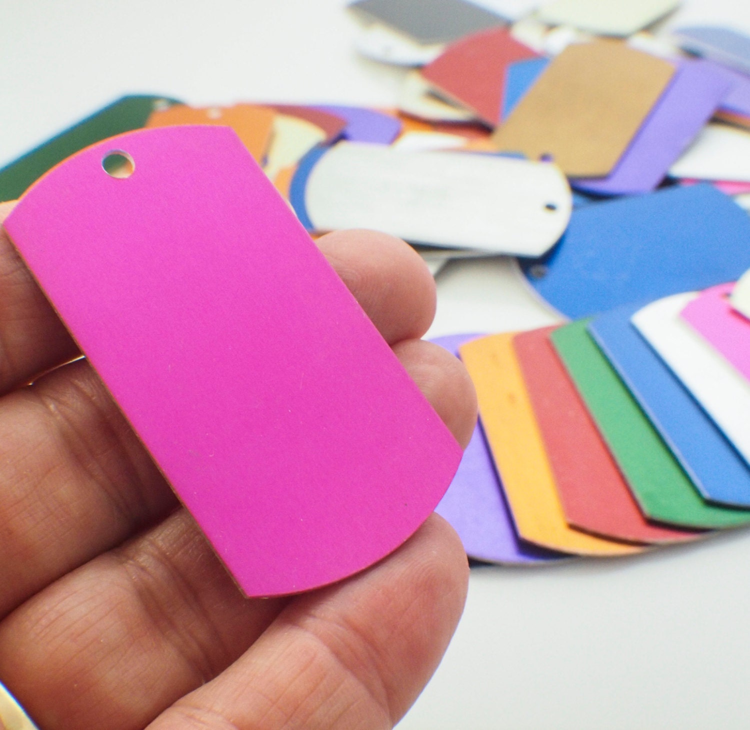 15 Aluminum Dog Tags - Lightweight, Economical and Colorful - 100% ...