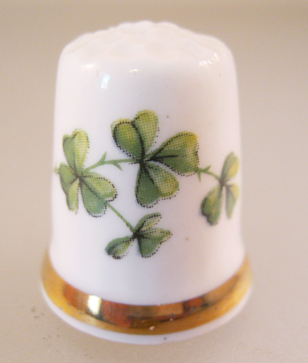 SANDFORD Shamrock 3 Leaf Clover Fine Bone China Thimble Collector ...
