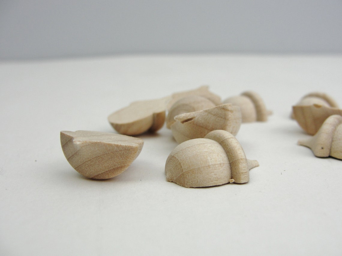Split Wooden Acorns, Life Size Wood Acorn, Set of 10 Unfinished DIY - Etsy