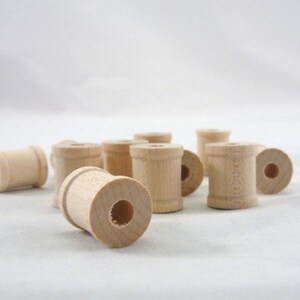 Little Wooden Spools 3/4 Inch, Small Wood Spools Set of 12 - Etsy