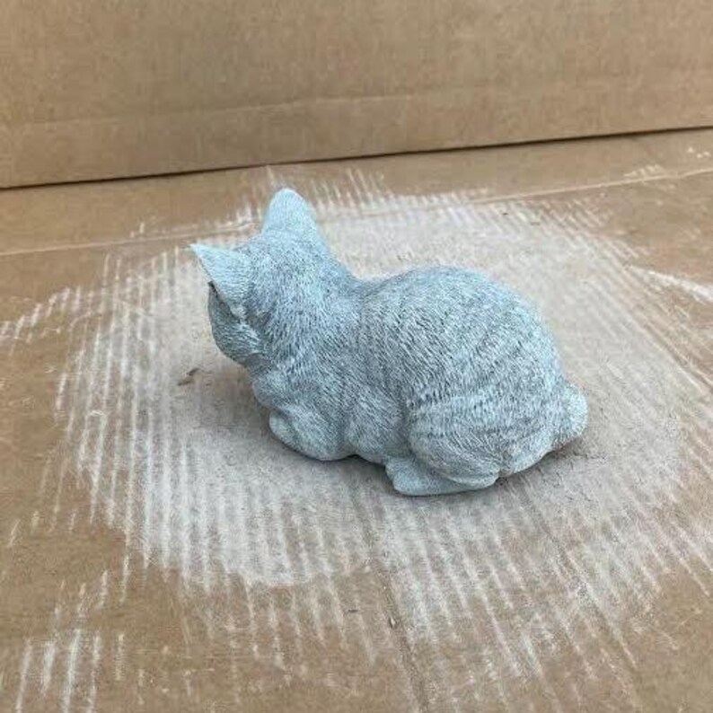 Garden Cat Statue Crouching Cat Memorial Stone Figure Pet Grave ...
