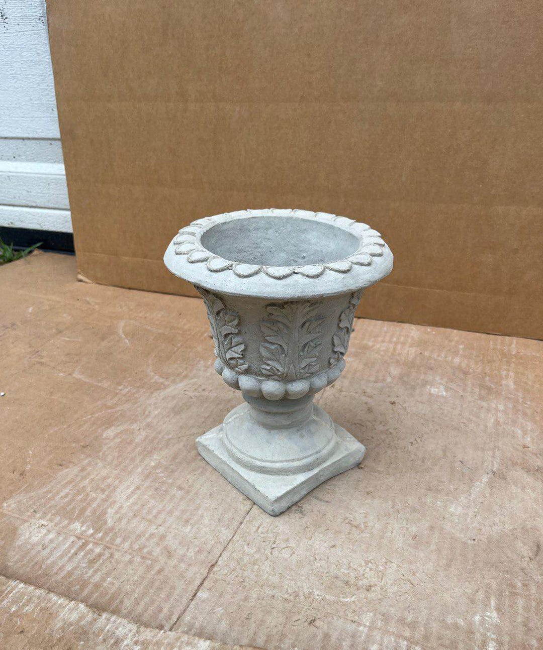 Urn Mini Cemetery Sculpture Garden Planter Concrete Decoration Flowers ...