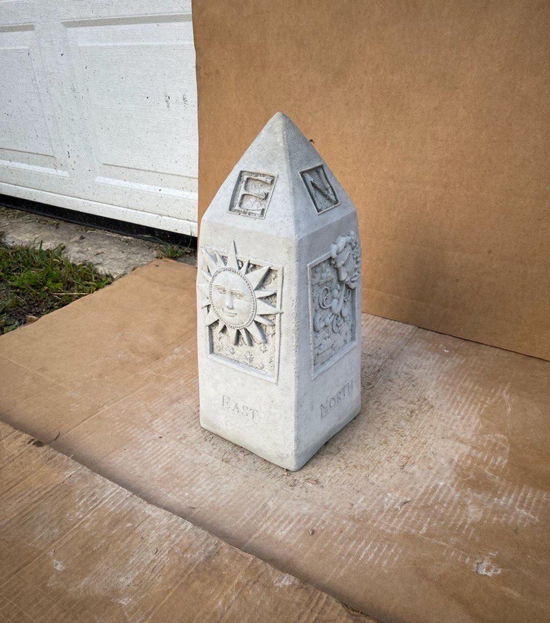 Directional Marker Statue Garden Seasonal Stone Sculpture Detailed ...