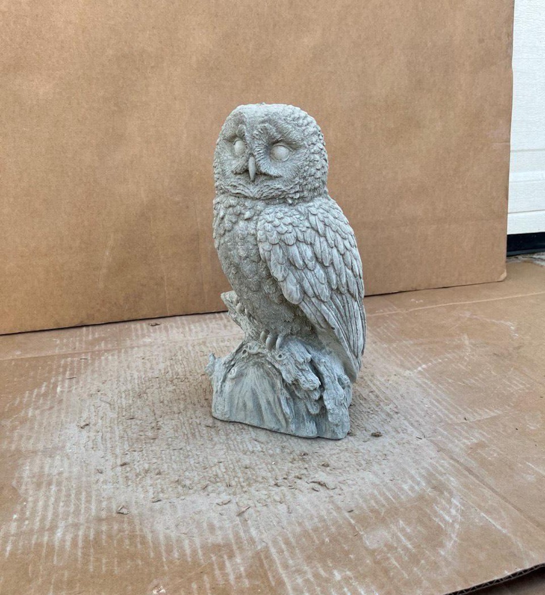 Owl Sitting on Log Statue Porch Night Owl Bird Decoration Garden Birds ...