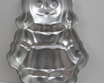 Character Cake Pan - Etsy