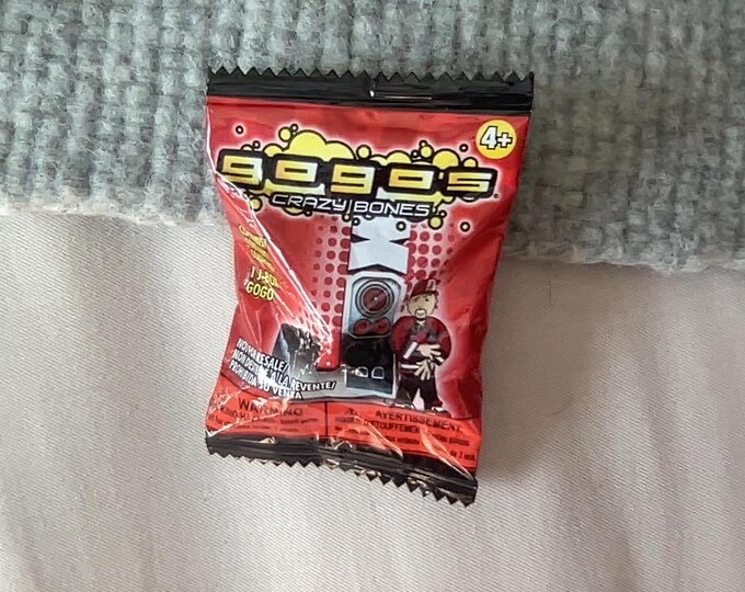 10 zufällig ausgewählte Dracco Heads Crazy Bones Gogos Sammlung ...