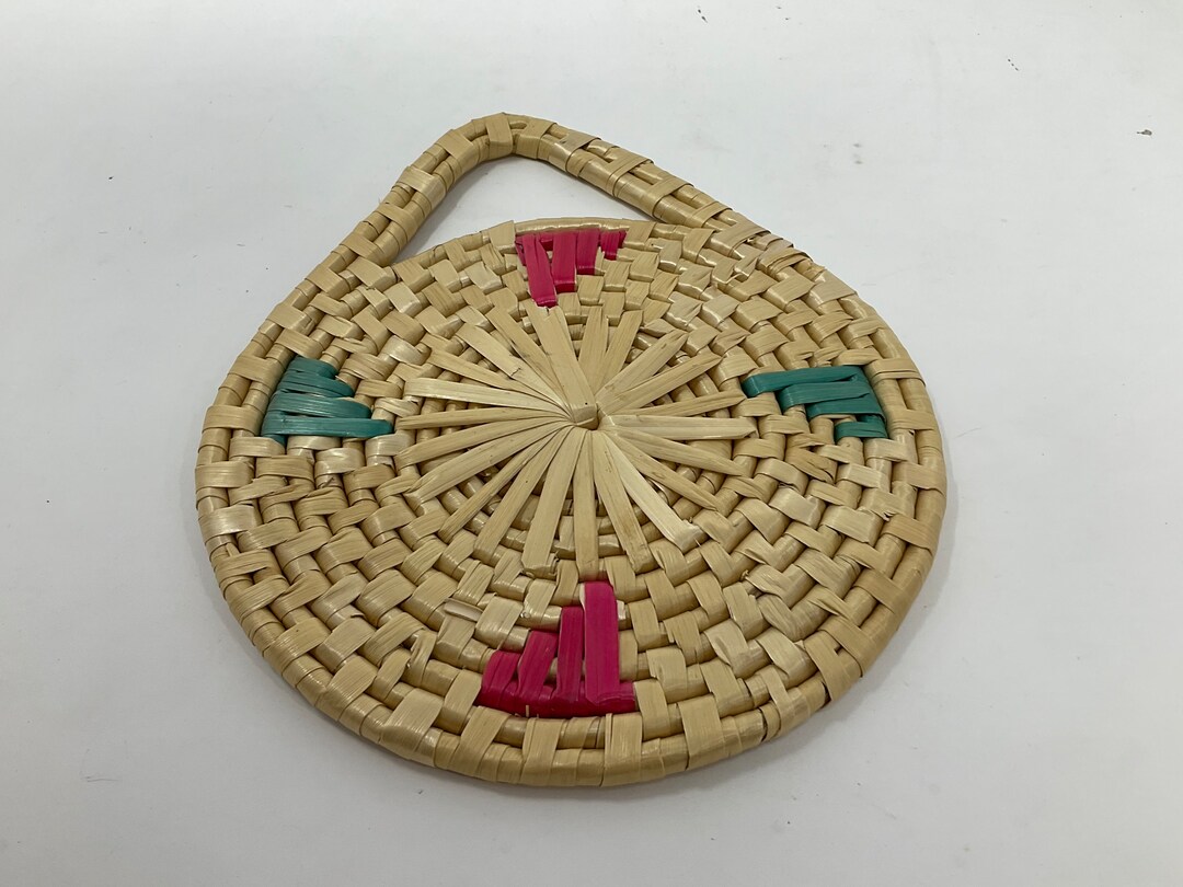 Vintage Wicker Trivet. Smaller, Hanging. - Etsy