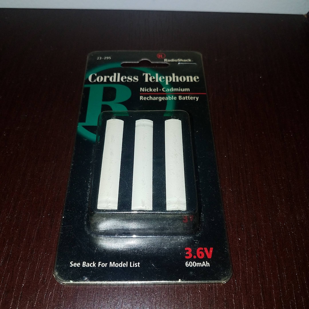 VINTAGE 90s Cordless Phone Radio Shack Rechargeable Battery. Unopened ...