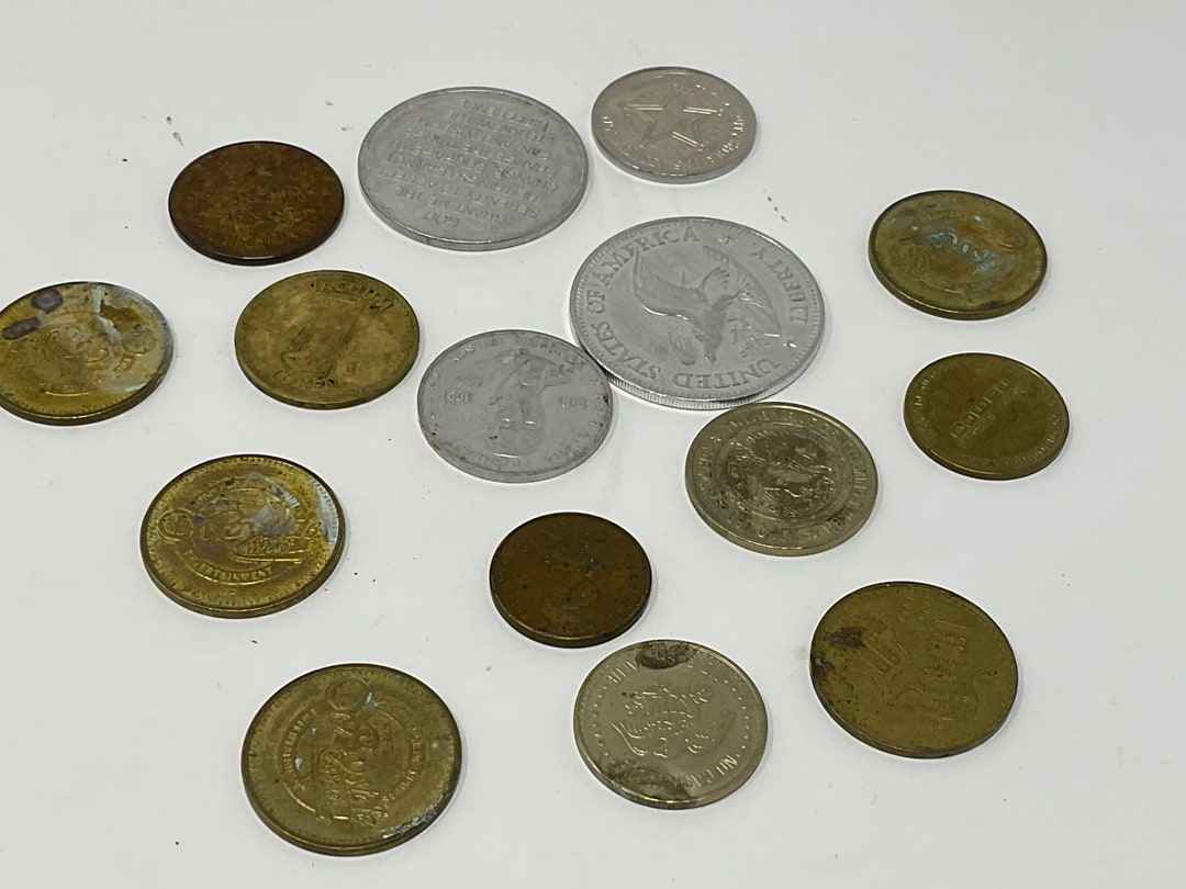 Lot of 15 Vintage Souvenir Tokens From All Over US. Gaming, Arcades ...