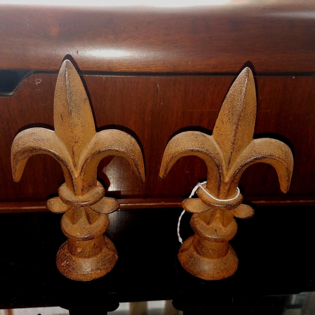 Pair Fleur De Lis Bookends. French Quarter Shelf Sitters. Cast Iron ...