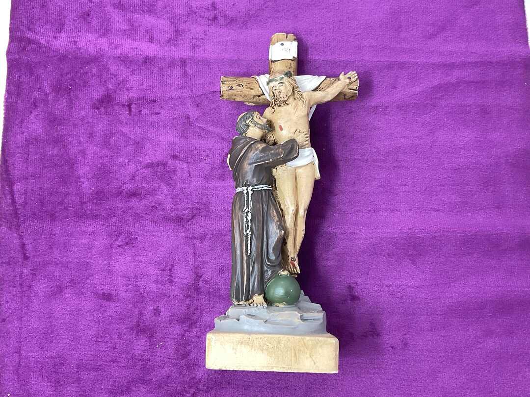 St Francis Embraces Jesus at the Crucifixion Statue 7 Inch Signed RARE ...