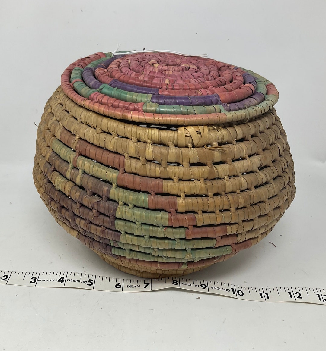 Vintage Native American Coiled Basket. Vintage Lidded Basket. Unknown ...