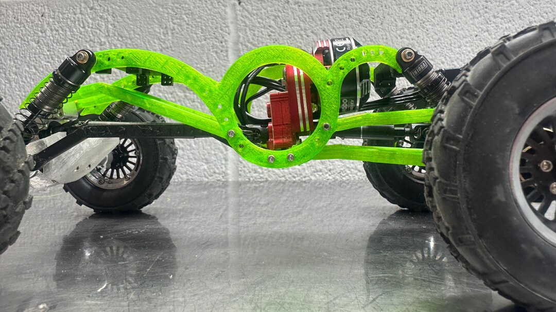 Snek Comp Crawler Chassis - RC Crawler Chassis - Rad Daddy Crawlers - Etsy