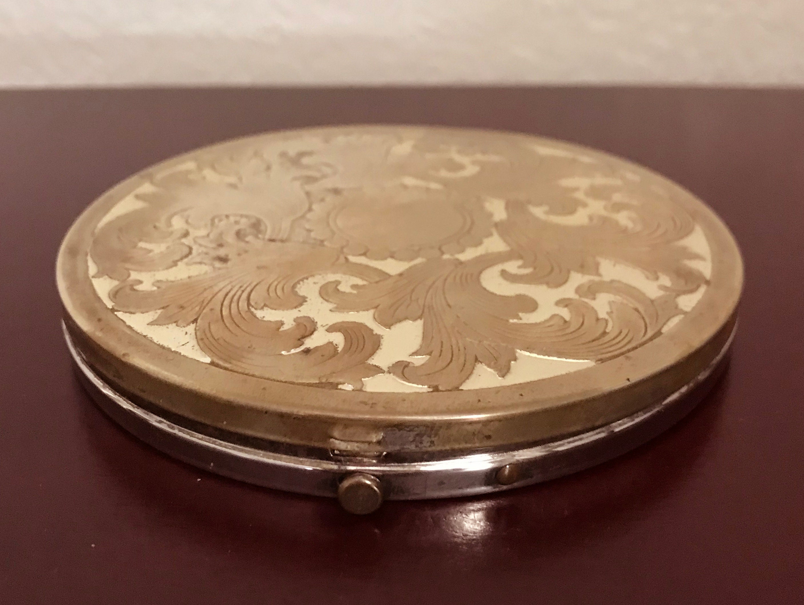 Powder Compact With Mirror, Vintage - Etsy