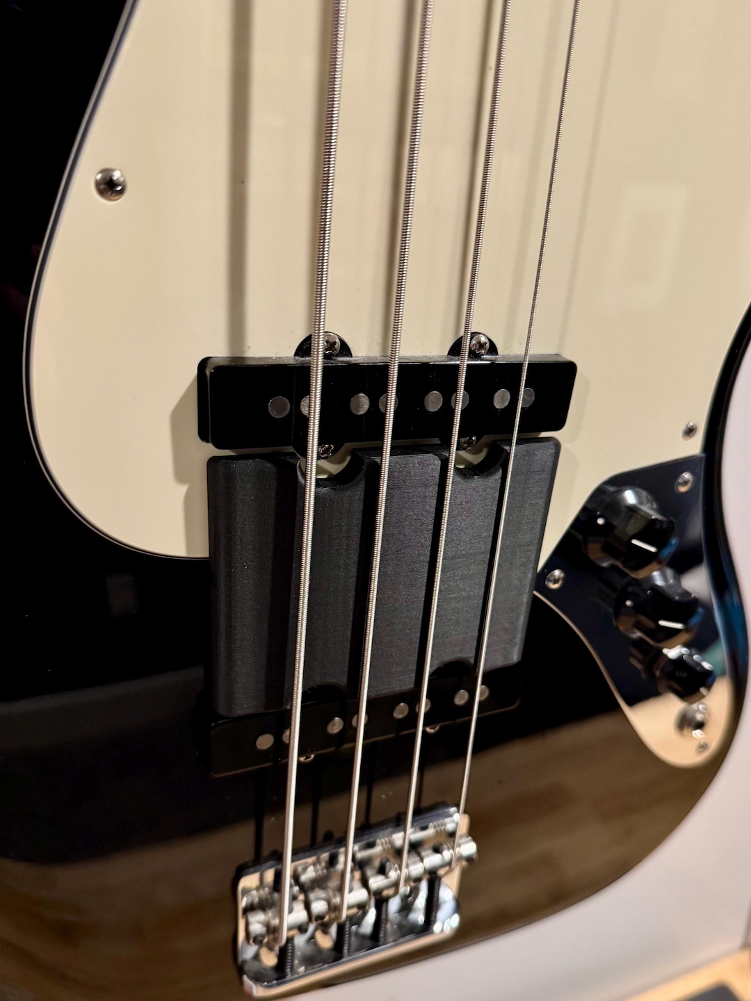 Bass Finger Ramp for Jazz Bass 4 String - 3D Printed – Multiple Neck ...