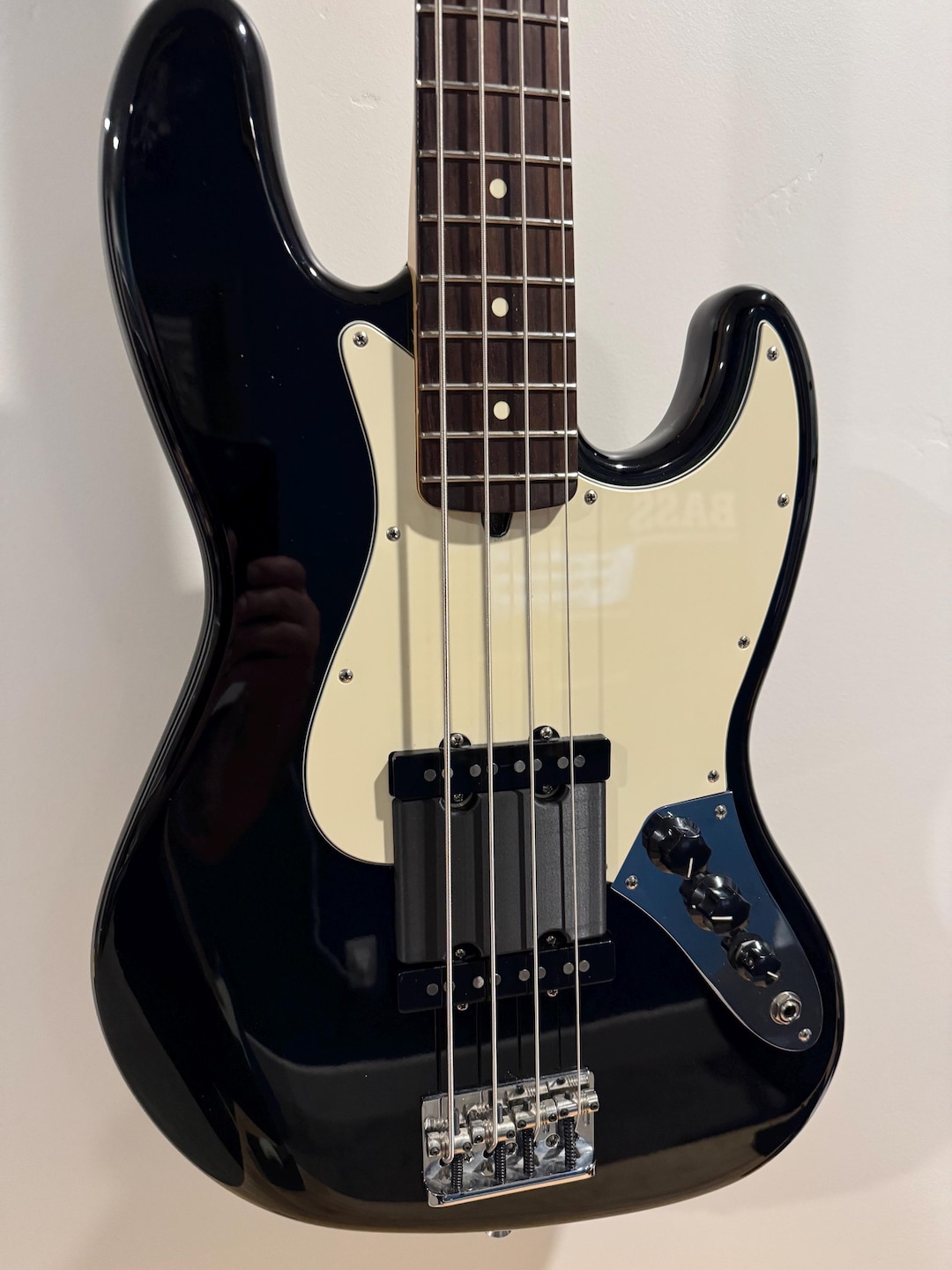 Thumb Rest Finger Ramp - Jazz Bass 4 String, 60's Style Pickup Spacing ...