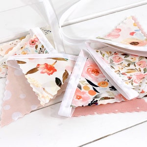 Wildflowers Garland Banner, Floral Garland, Mini Bunting Flags ...