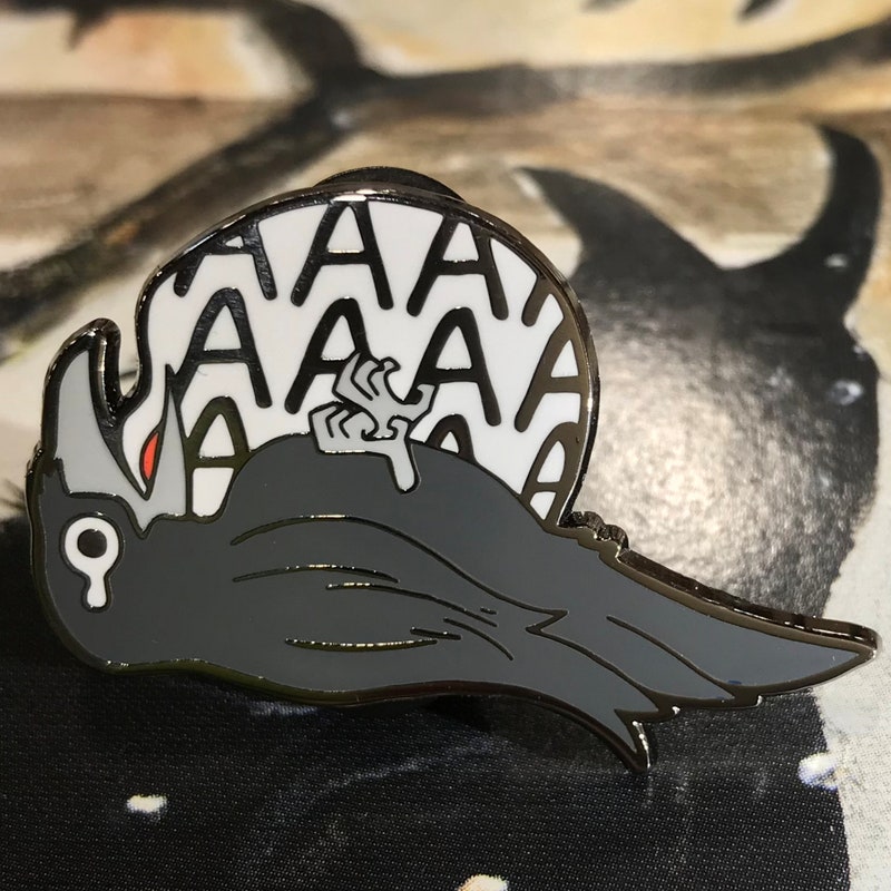 Crow Raven Button Brooch - Etsy