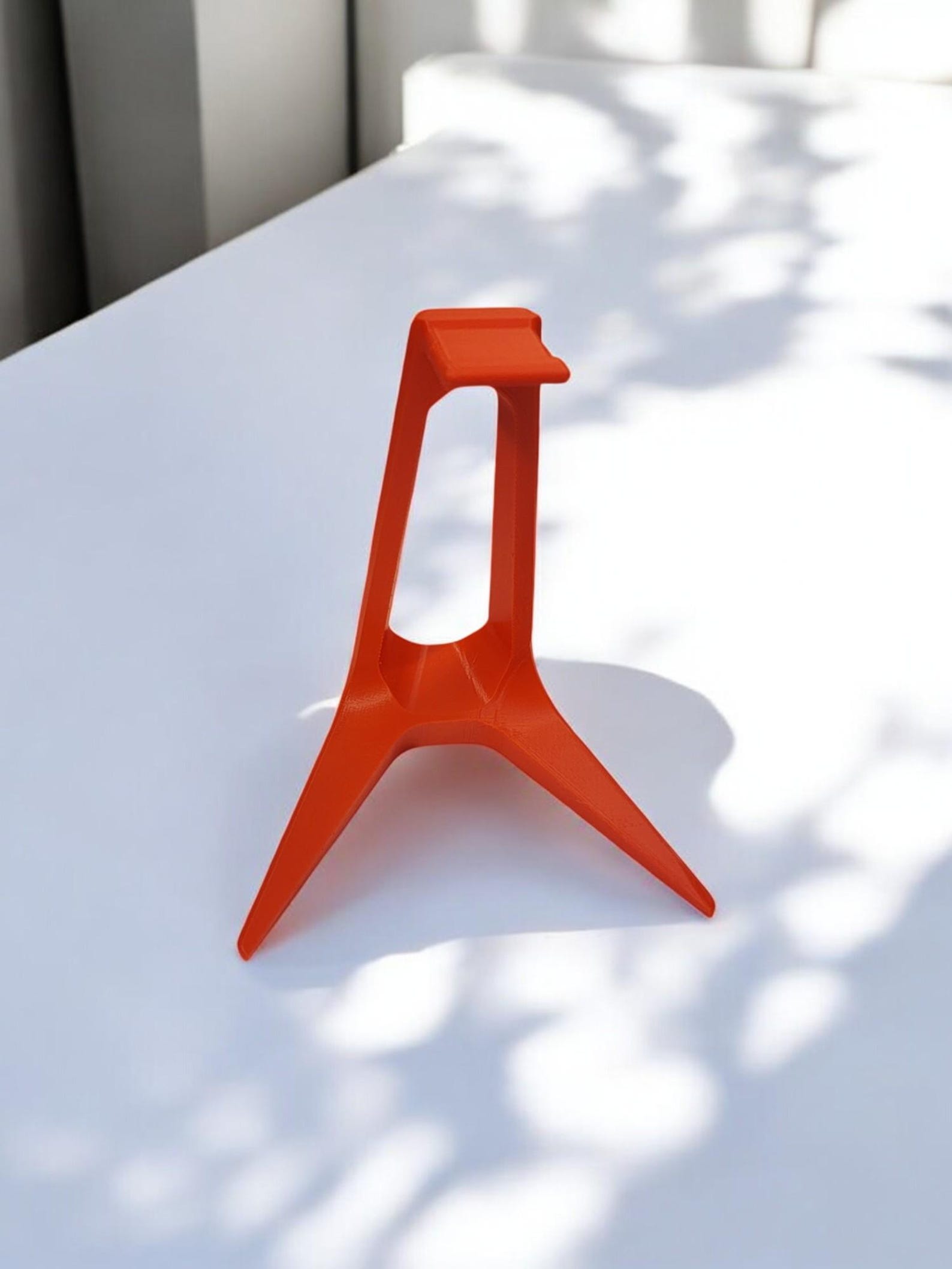 Minimalist Headphone Stand – Lightweight, Durable, Modern Headset ...